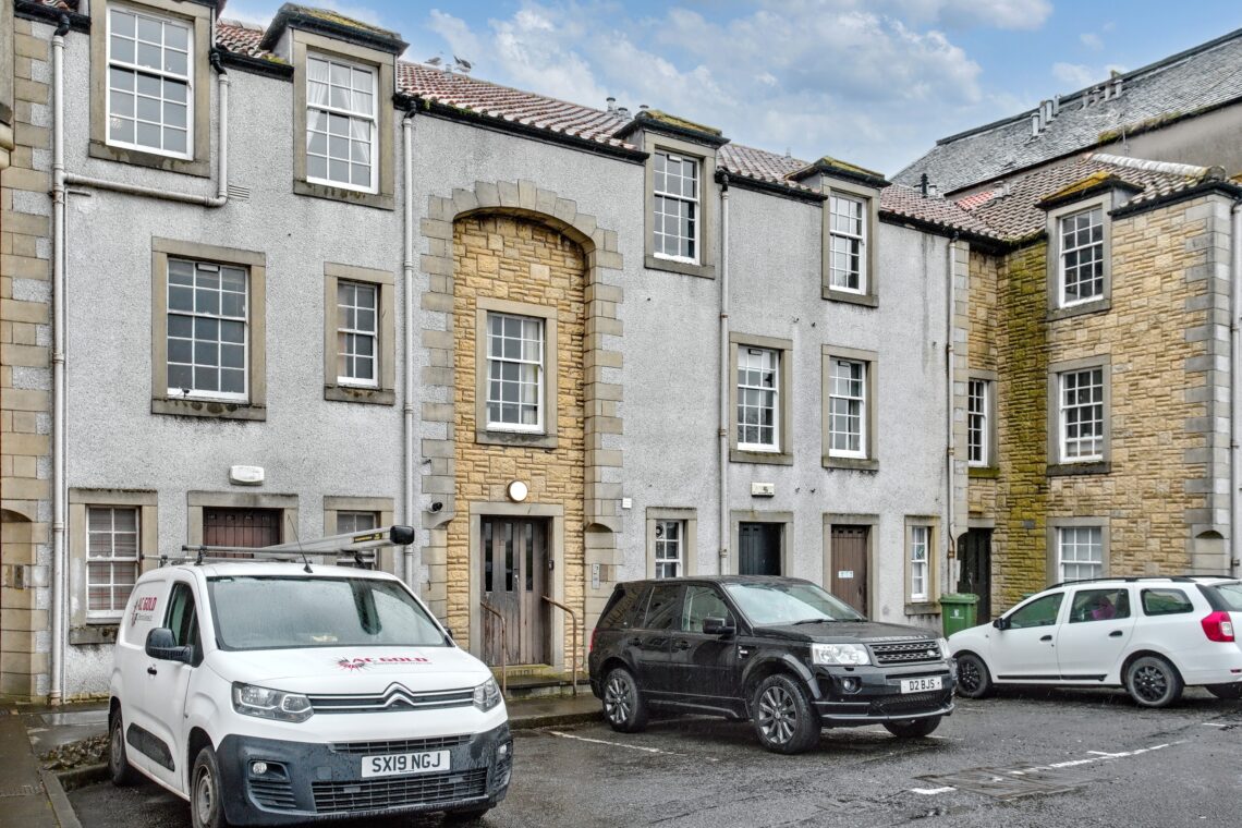 17/2 Waggon Road, Bo’ness, EH51 0BW – Liddle & Anderson