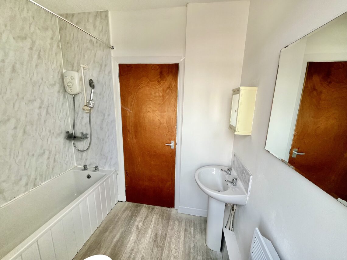 Flat 38C, Bridgeness Road, Bo’ness, EH51 9NZ – Liddle & Anderson